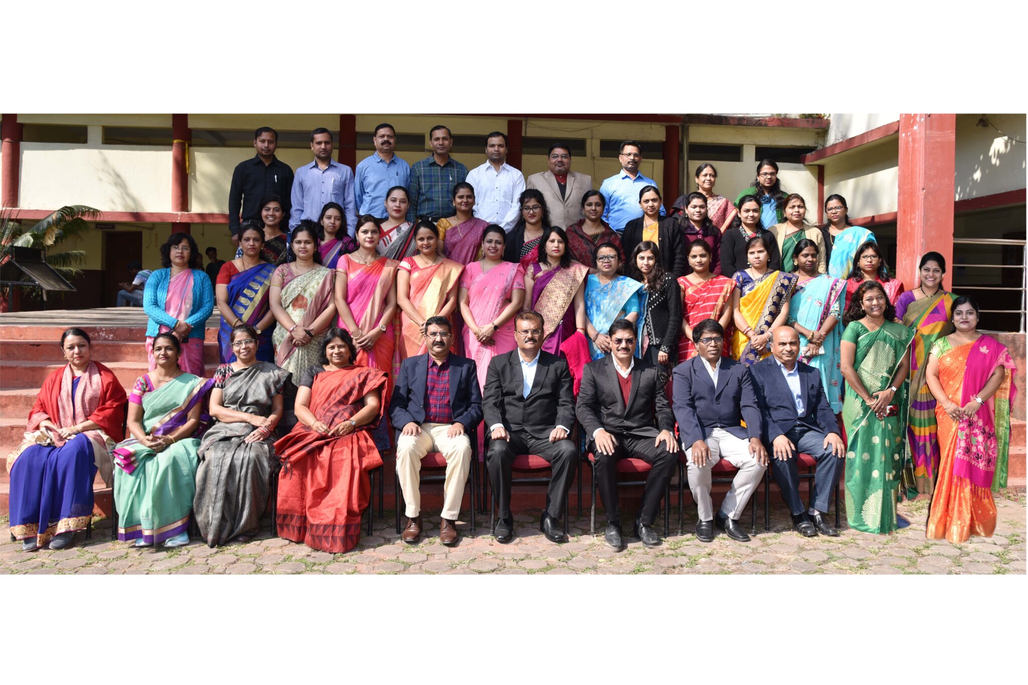 College Staff - Hislop College, Nagpur